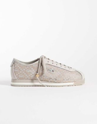 Lacoste sneaker basse &agrave; lacets en taupe-Marron