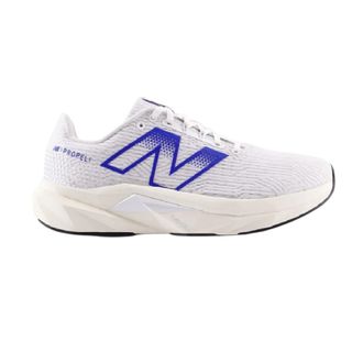 New Balance FuelCell Propel V5 Schuhe f&uuml;r Herren, gepolstert (Wei&szlig;/Blau)
