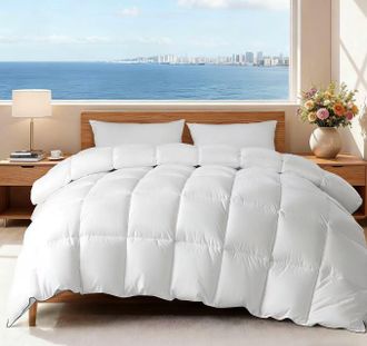 Deitas Daunendecke Winterdecke mit 60% Federn und 40% Daunen Allergiegetestet Bezug 100% Baumwolle - CPSQ(Wei&szlig;,135x199 cm)