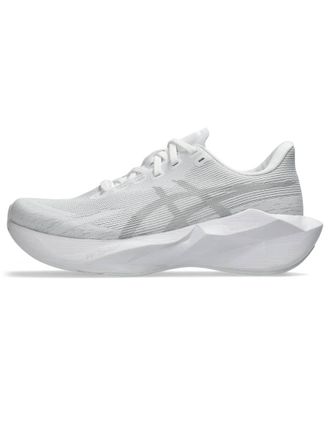 Asics Novablast 6 baskets de running en blanc triple