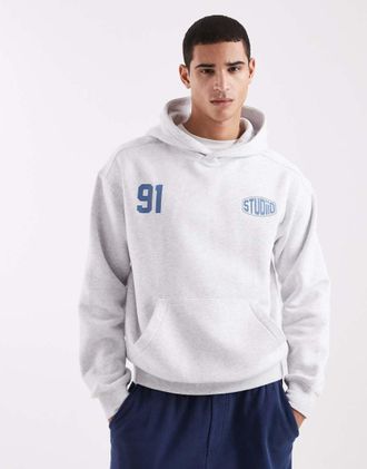 Cotton On Cropped-Kapuzenpullover in Grau mit Grafik