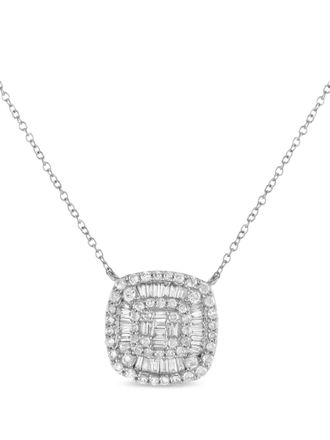 Luxury Bazaar collier à pendentif en or blanc 14ct pavé de diamants - Argent