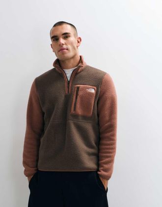 The North Face Yumiori 1/4-Zip in Braun