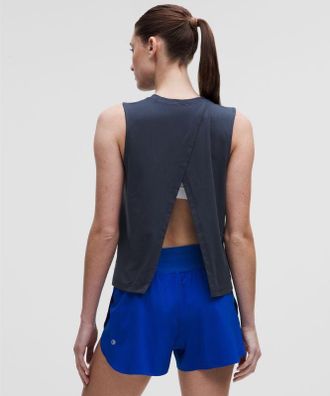lululemon Pace Crush Tanktop mit überkreuzter Rückseite und Grafik für Frauen - Größe 2XS in Club Blue