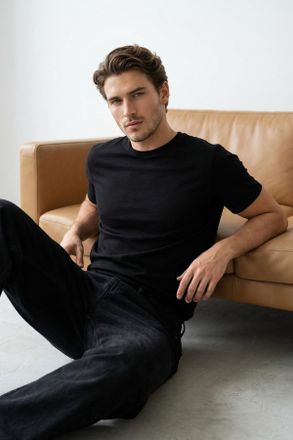Trendyol MAN Herren Schwarz Einfarbig Kurz Regular Fit T-Shirts