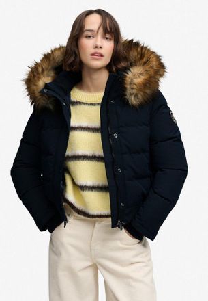 Superdry Steppjacke EVEREST HOODED BOMBER JKT Kunstfaser, slim fit