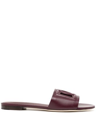 Dolce & Gabbana sandales en cuir &agrave; logo DG - Violet