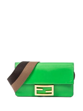 Fendi Schultertasche mit Logo-Schild - Gr&uuml;n