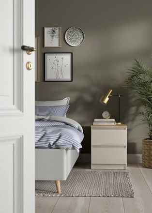 Dmora Nachttisch Patrica, niedrige Kommode mit 2 Schubladen, eleganter und funktionaler Nachttisch, 40x50 h50 cm, Beige