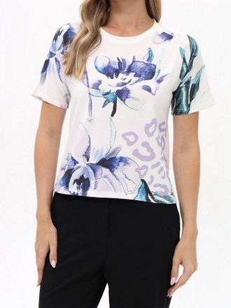 Passioni T-Shirt in wei&szlig; mit einem Blumen und Leopardenmuster Wei&szlig;es T-Shirt mit lilanem Mustermix aus Blumen und Leopardprint