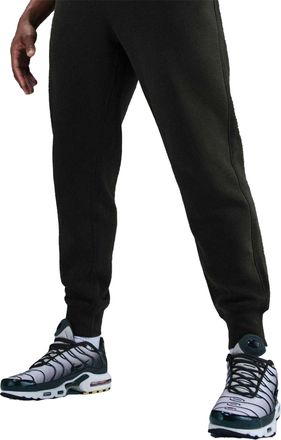 Nike Sportswear Club Jogginghosen f&uuml;r Herren (Mammutbaum Rot/Wei&szlig;)