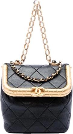 Chanel Sac bandouli&egrave;re matelass&eacute; en cuir dagneau Pre-owned - Femme - Pre-owned - Noir - Taille: ONE Size