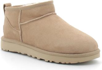 UGG La Classic Ultra Mini - Femme - Chaussures - Beige - Taille: 39 EU