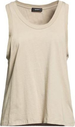 Wardrobe.NYC TOPS - D&eacute;bardeurs sur YOOX.COM