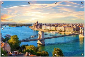 Wallario Outdoor-Poster f&uuml;r Garten oder Balkon Metropole an der Donau, Motivbanner Gr&ouml;&szlig;e: ca. 80 x 120 cm, Outdoor-Bild