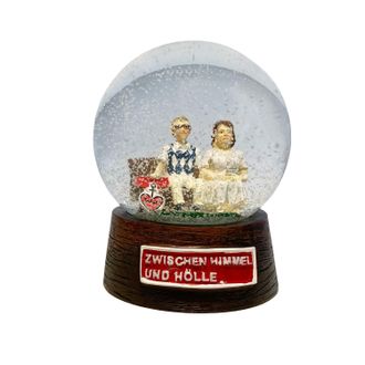 Astra Bier Schneekugel Sch&uuml;ttelkugel Glaskugel Traumkugel Zwischen Himmel und H&ouml;lle, Polyresin 8cm Durchmesser, Geschenkidee aus St.Pauli