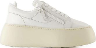 Giuseppe Zanotti Femme, Chaussures, Blanc, Taille: 40 EU Gz94 Maxi Platform Baskets