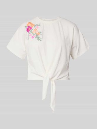 Vero Moda Regular Fit T-Shirt mit floralem Stitching Modell Fabian