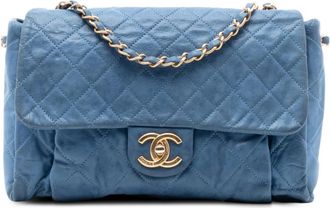 Chanel Hobo Bags - Large Quilted Iridescent Calfskin Chic Quilt Flap - Gr. unisize - in Blau - f&uuml;r Damen