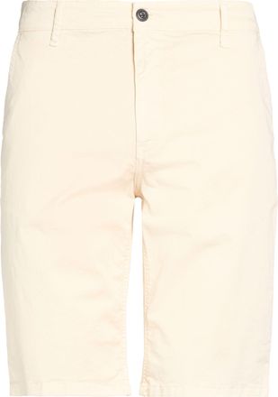 Lyle & Scott HOSEN & R&Ouml;CKE - Shorts & Bermudashorts auf YOOX.COM