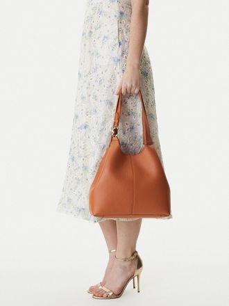 Coccinelle Handtasche Coccinelle SHA Coccinelle C-Easy E1 SHA 11 02 01 Braun