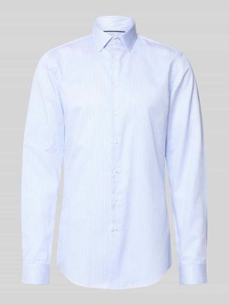Jake*s Slim Fit Business-Hemd mit Kentkragen mit extra langem Arm