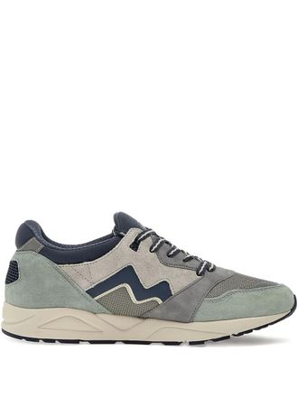 Karhu baskets Aria 95 en cuir suédé - Gris