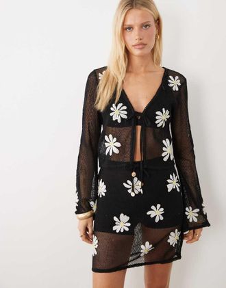 River Island H&auml;kelstrickjacke in Schwarz mit G&auml;nsebl&uuml;mchenmuster, Kombiteil