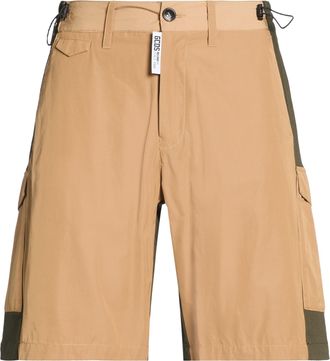 GCDS HOSEN & R&Ouml;CKE - Shorts & Bermudashorts auf YOOX.COM