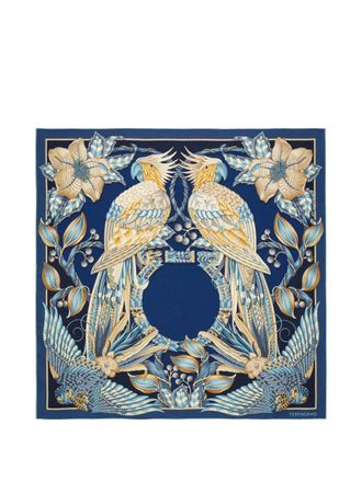 Ferragamo Foulard en soie imprim&eacute; Ferragamo