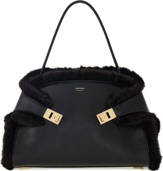 Ferragamo Femme, Sacs, Noir, Taille: ONE Size Sac en Cuir de Veau Noir avec Détails en Or
