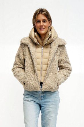 Funk since 1776 Fellimitatjacke in hochwertiger Lammoptik mit abnehmbarer Steppkapuze 2-in-1 Design