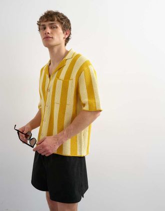 Topman Chemise coupe classique en maille textur&eacute;e &agrave; rayures - Jaune