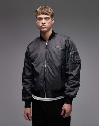 Alpha Industries Bomberjacke in Hellgr&uuml;n mit Logo