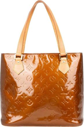 Louis Vuitton Crossbody Bags - Louis Vuitton Vernis Monogram Houston Handbag - Gr. unisize - in Braun - f&uuml;r Damen