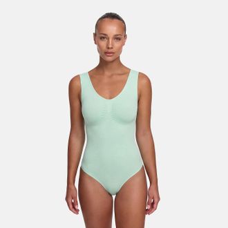 creamy fabrics Tank Bodysuit Sculpting Shapewear mit String