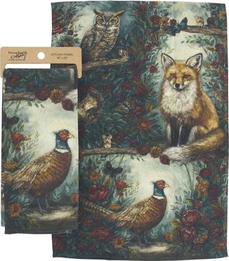 Primitives By Kathy K&uuml;chentuch - Herbstwald, zeigt charmante Herbstszenen von Waldtieren umgeben von Herbstblumen in einer stimmungsvollen Farbpalette