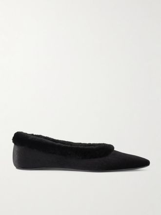 Toteme Ballerinas Aus Samt Mit Shearling-besatz - Schwarz