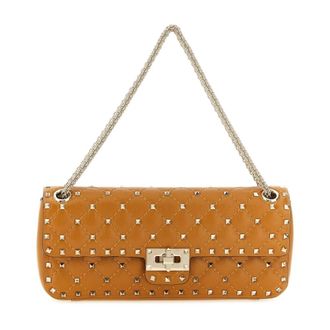 Valentino Garavani Sac bandouli&egrave;re en cuir clout&eacute; - Femme - Sacs - Orange - Taille: ONE Size