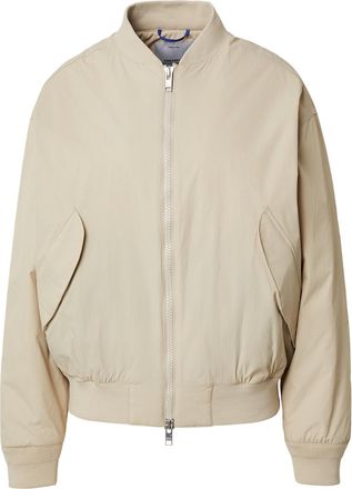 Embassy of Bricks and Logs Jacke Salia