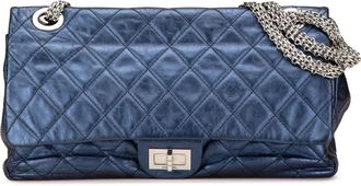 Chanel Hobo Bags - Metallic Quilted Aged Calfskin Reissue 2.55 Double - Gr. unisize - in Blau - f&uuml;r Damen