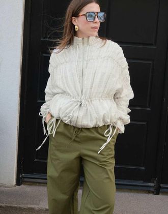 NA-KD x Charlotte Olivia veste &agrave; cordon de serrage &agrave; carreaux-Multi