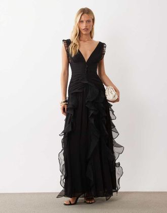 Asos robe longue fronc&eacute;e avec d&eacute;tail cascade en noir