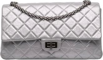 Chanel Sac bandouli&egrave;re matelass&eacute; doccasion - Femme - Pre-owned - Gris - Taille: ONE Size