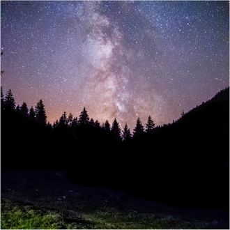 Wallario Sticker/Aufkleber f&uuml;r K&uuml;hlschrank/Geschirrsp&uuml;ler/K&uuml;chenschr&auml;nke, Selbstklebende Folie - 60 x 60 cm, Motiv: Pfad zur Milchstra&szlig;e