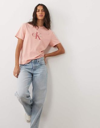 Calvin Klein Jeans Monologo T-Shirt in Boxy-Passform in Acid-Wash-Rosa-ROT