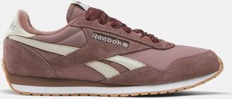 Reebok Classic AZ baskets marron avec lacets &agrave; noeud