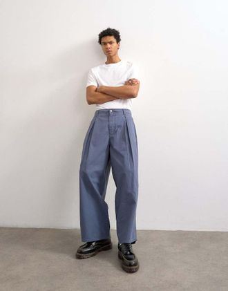 Topman Plissierte Ballonhose aus Canvas in Blau mit Ziernaht