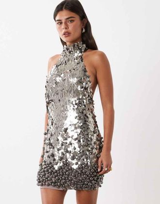 Asos robe courte dos nu premium &agrave; sequins avec ourlet 3D en argent m&eacute;tallis&eacute;-Argent&eacute;