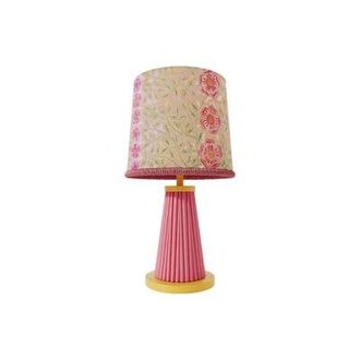Popus Editions Lampe de table WINNIE - Rose - Rotin laqué
